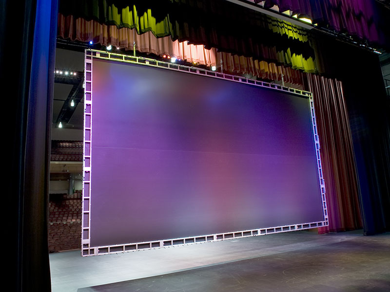 Projection Screens :: Draper, Inc.